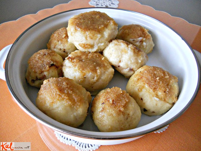 Recept: Marelični cmoki iz krompirjevega testa - Kulinarika.net