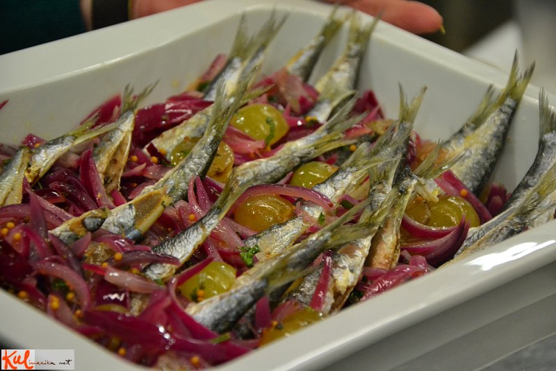 Recept: Sardele v marinadi z grozdjem - Kulinarika.net