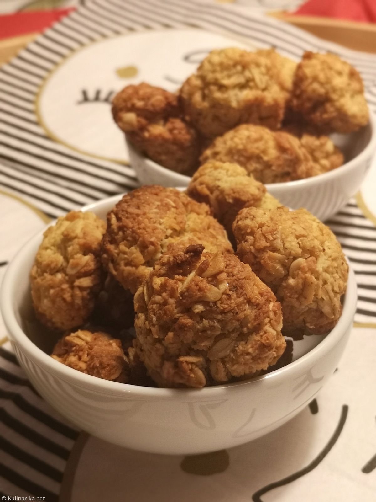 Recept: Piškoti brez moke in sladkorja - Kulinarika.net