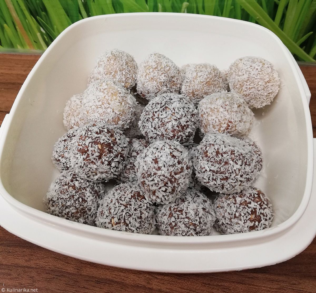 Recept: Bananino-kokosove kroglice - Kulinarika.net